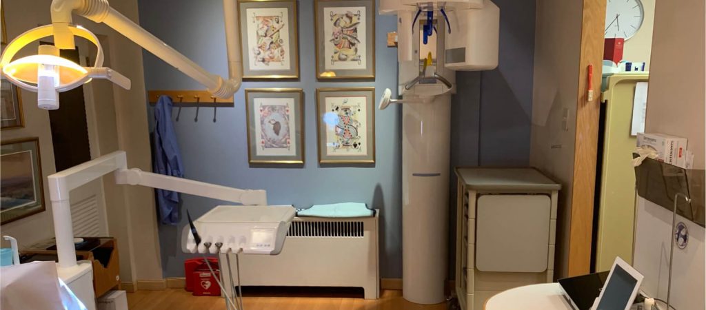 Dr. Peter Hunt | Dental Implant Practice In Philadelphia